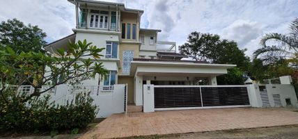 Bungalow with Swimming Pool Perdana Lakeview East Cyberjaya for Sale ...