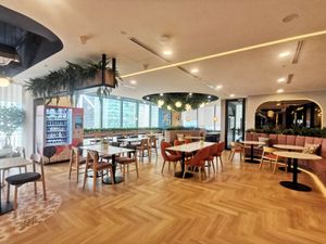 Integra Tower @ The Intermark Serviced Office Available For 10 pax use ...