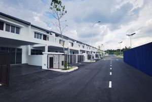 Emilia Lakeside 1 Nilai Impian 2 Storey House For Sale for Sale @RM550 ...