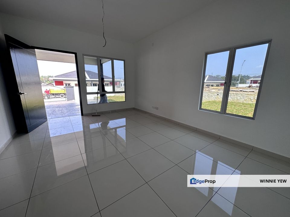 Single Storey Semi Detached Senawang Bunga Raya Seremban Paroi Ampangan ...