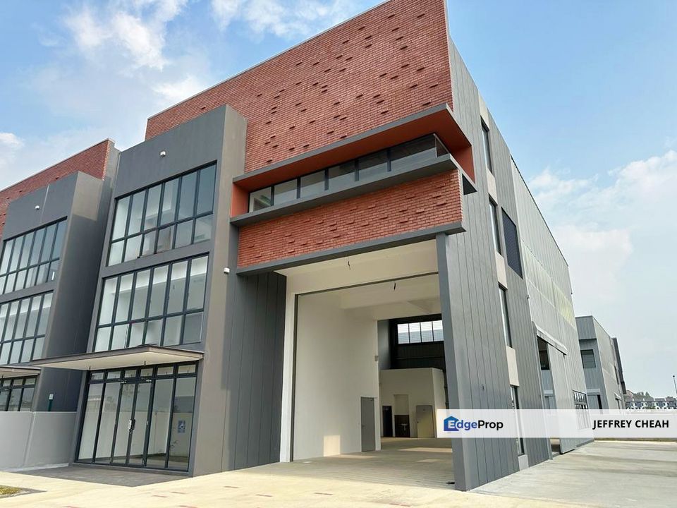 3 storey semi-detached factory for Rental @RM16,000 By JEFFREY CHEAH ...