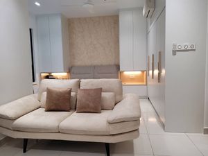 ID Design Fully Renovated Studio Unit at Ten Kinrara Bandar Kinrara ...