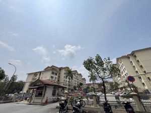 Starville Apartment USJ 19 Subang Jaya for Sale @RM398,000 By CALVIN LO ...