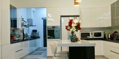 Modern design renovated spacious superlink house in Temasya Glenmarie ...