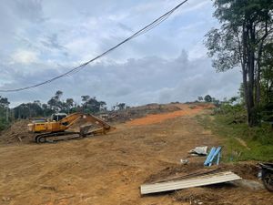 Tanah 2.7 ekar Jalan Broga Semenyih. Selangor. Bersebehalan Perumahan ...