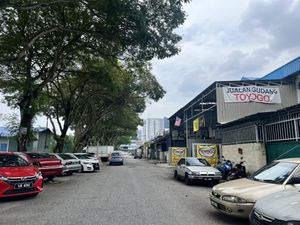 Cheras Desa Tun Razak 2 Storey Factory Corner Lot Limited Unit Easy ...