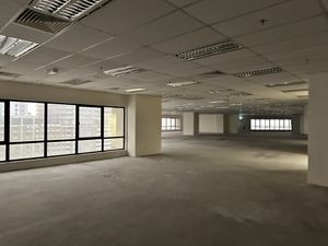 Bandar Utama office with 2,800sf to 30,000sf option (walking distance ...