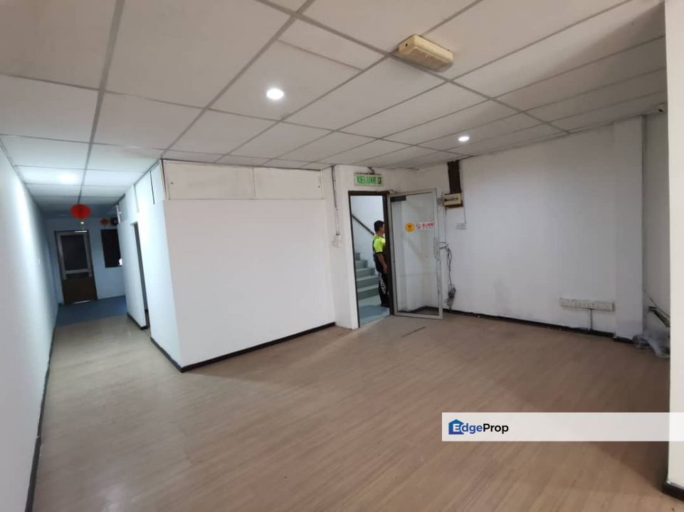 Four Storey Intermediate Shoplot For RENT Located at Jalan Setia Raja ...