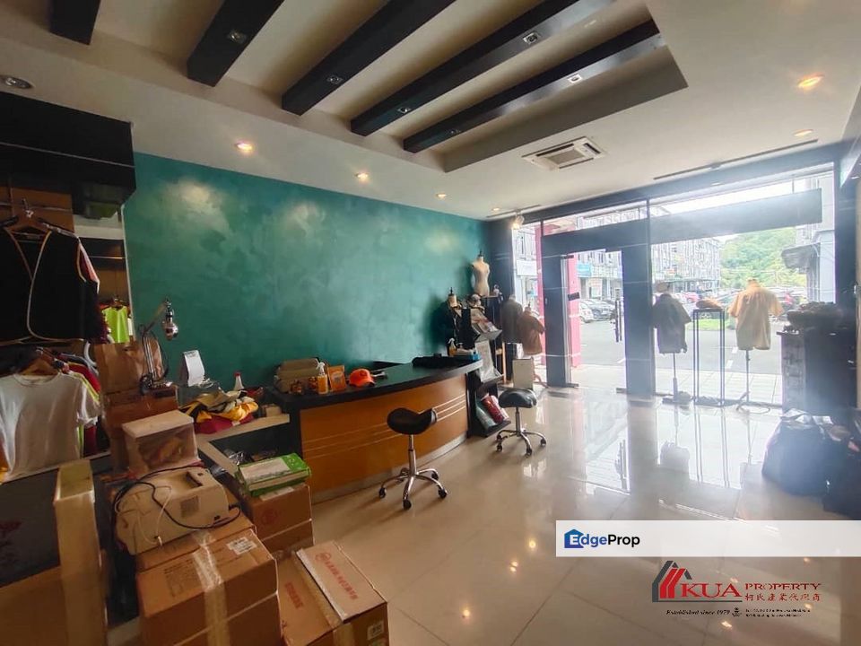Ground Floor Shoplot For Rent! Located at Chonglin Park, Jalan Tabuan ...