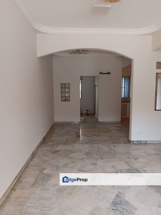 USJ 13 Double Storey Gated Guarded Fully Exteneded for Rental @RM1,950 ...