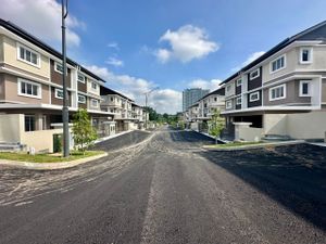 Brand New 3-Storey Semi-D Sg Ramal Dalam, Kajang | Direct Silk Highway ...