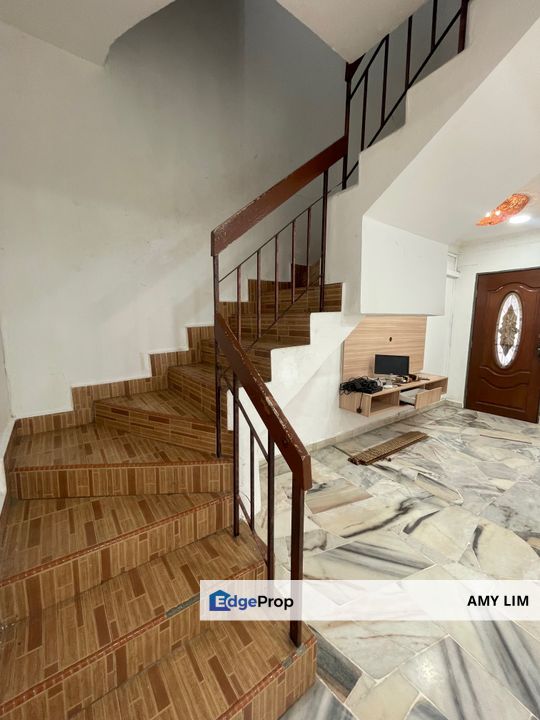 Puchong Intan 2 storey House New Painted, Fully Extended for Sale ...