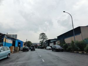 Factory 1.5 Storey Semi-D for Sale at Jalan Cenderai for Sale @RM1 ...
