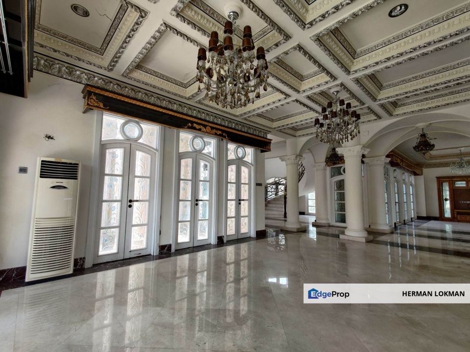 Exclusive Bungalow Mansion Bangi Golf Resort Selangor Mediterranean ...