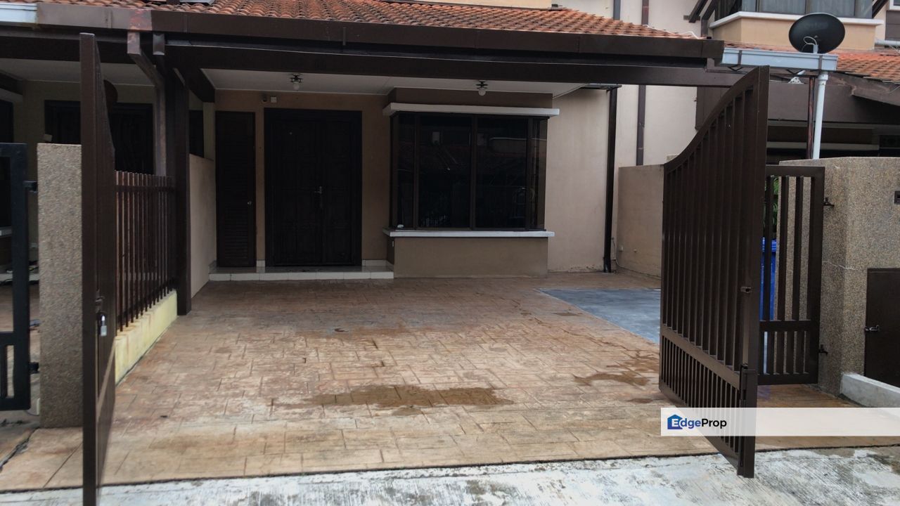 RENOVATED & EXTENDED Double Storey Superlink Terrace Aroma Tropika ...