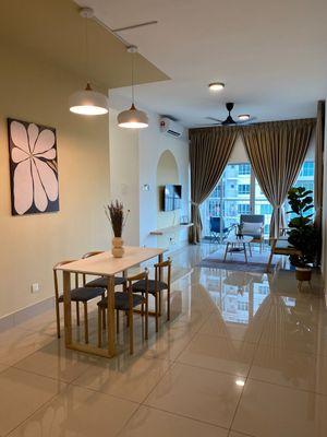 KLCC & TRC View Fully furnish RC Residence Corner L-shape Balcony for ...