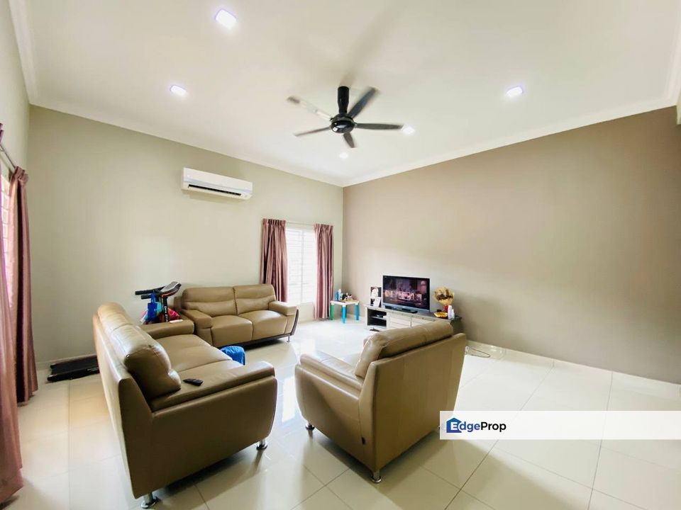 FACING OPEN NON BUMI Single Storey Semi D Villa Impiana Nilai for Sale ...