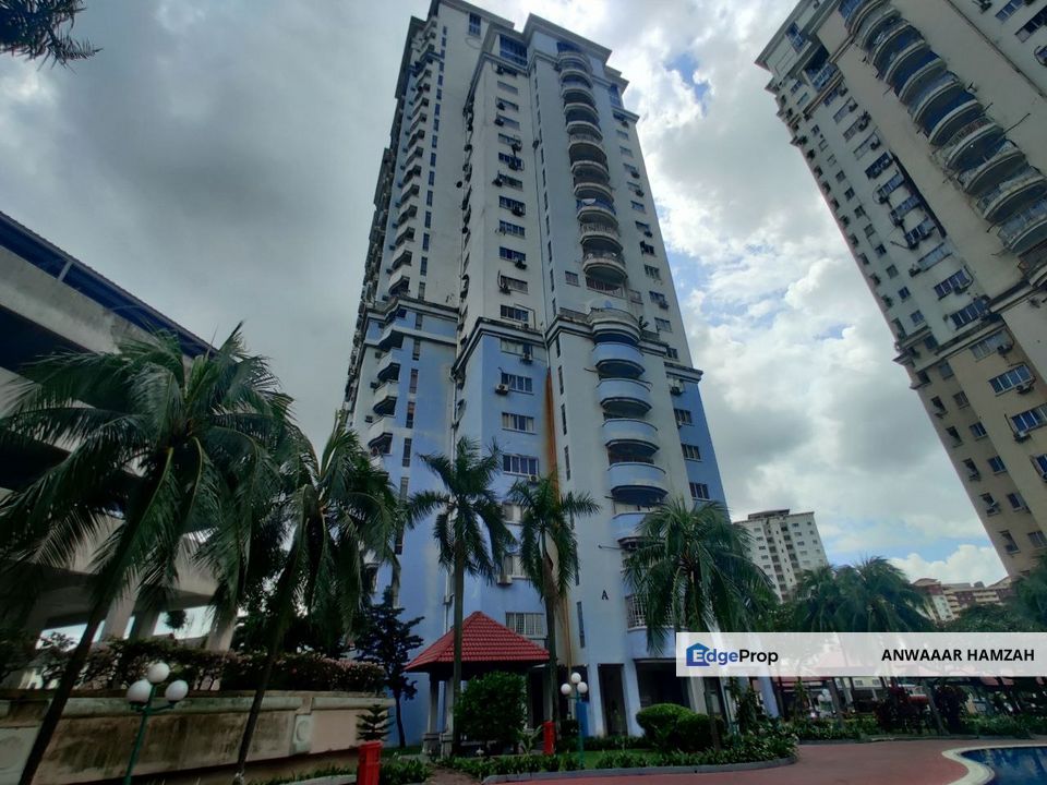Ridzuan Condo Partly Furnished Facing Sunway Pyramid near KTM Setia ...