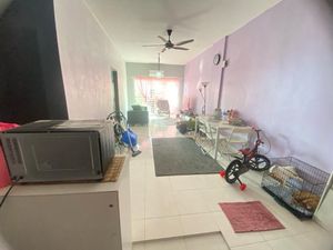 Apartment Residensi Warnasari 2 Puncak Alam With Covered Parking for ...