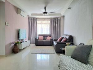 Level 1 & Renovated D'Rimba Resort Apartment, Kota Damansara for Sale ...