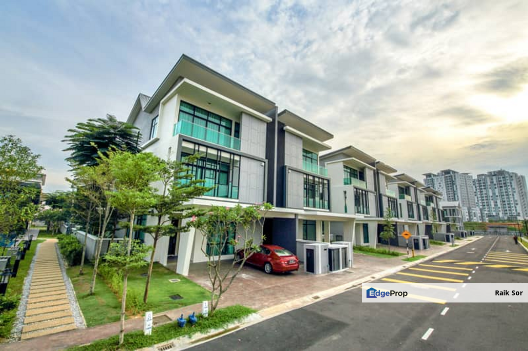 The Park @ Taman Bukit Serdang Semi-D Facing North for Sale @RM2 ...