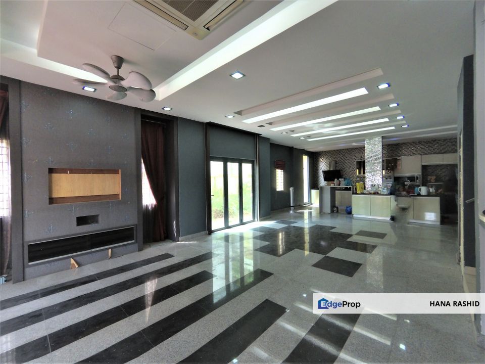 Three Storey Semi D Seri Aman Height Sg Buloh Freehold Renovated for ...
