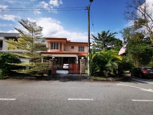 Corner Lot 2 Storey House Taman Kelab Ukay Ampang for Sale @RM1,380,000 By AZRI AZMI | EdgeProp.my