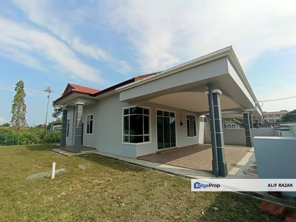 CORNER LOT Semi-D Setingkat di Bandar Muar for Sale @RM555,000 By ALIF ...