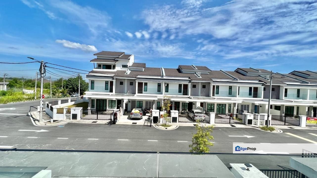 INTERMEDIATE BEST PRICE 2 Storey Terrace House @ Desa Restu, Sepang for ...