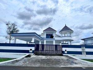 SPACIOUS BIG BUILD UP 2 Storey Bungalow Nilai Spring Villas, Nilai for ...