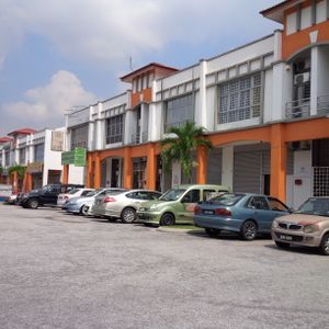 Shop lot Tiara Square for Rental @RM3,000 By SK YEO | EdgeProp.my