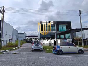 Samariang Aman Petrajaya 2 Storey Semi Detached Warehouse For Sale for ...