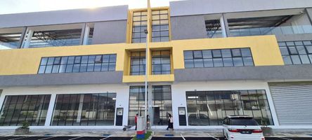 Super Link 3-Storey Light Industrial Warehouse/Factory @ Subang USJ 1 ...