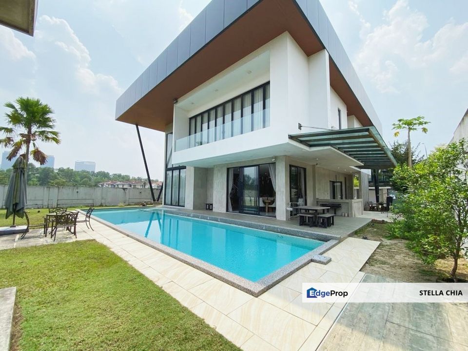Ponderosa Villa, Custom-Built Luxury Bungalow With Swimming Pool for ...