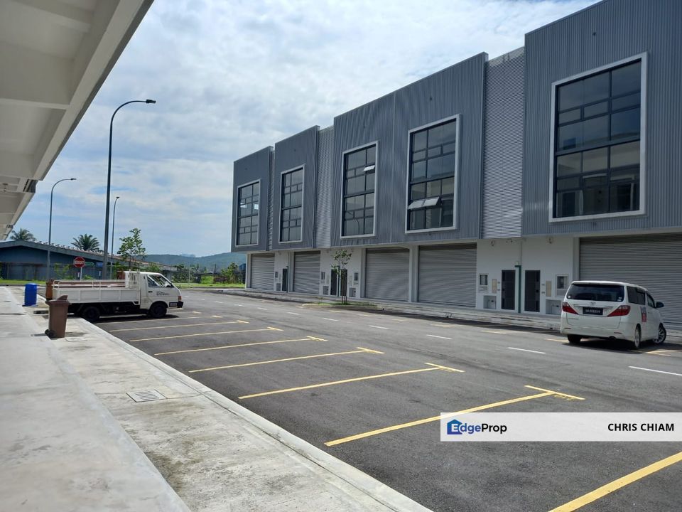 Sunway Subang 2 1/2 Storey Link Factory for Rental @RM8,000 By CHRIS ...