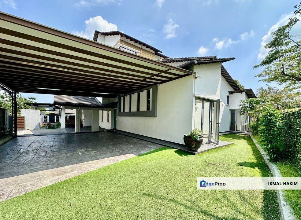 Laman Seri Shah Alam 3 Storey Semi D House Corner Lot For Sale ...