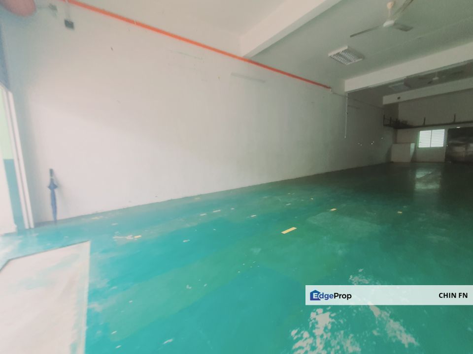 High Traffic Population Ground Floor Pusat Niaga Bukit Baru Utama ...