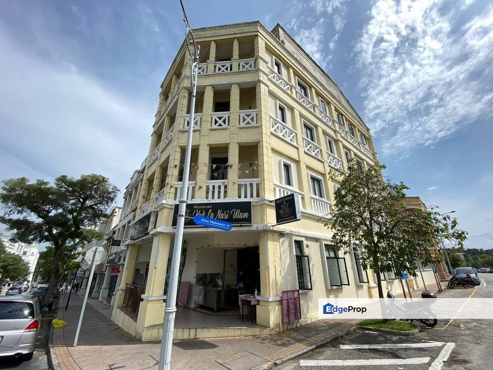 [CORNER] Shop Lot 4 Storey, Jalan Diplomatik Presint 15 Putrajaya for ...