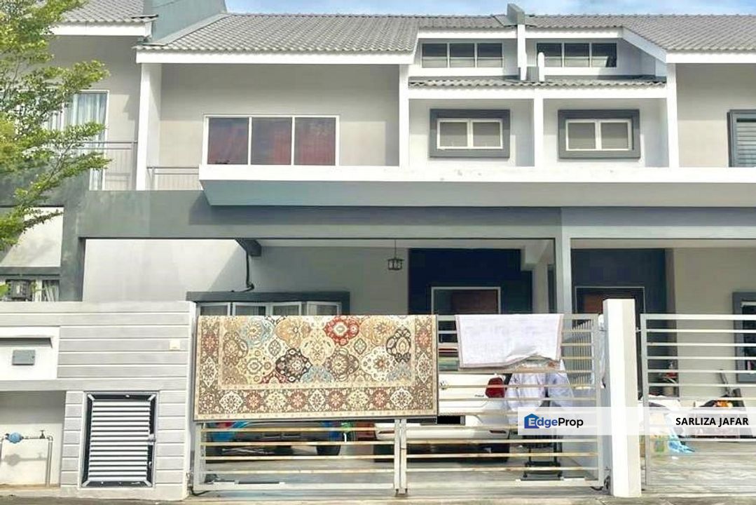 RENOVATED | Double Storey Superlink Terrace House Laurel Laman View ...