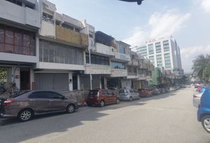 Taman Intan Taman Rashna Jalan Batai Laut 3 1/2 storey shop-office for ...