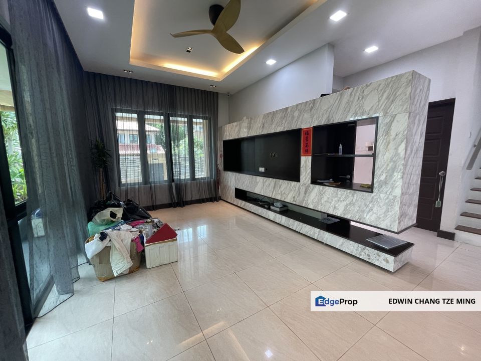 3 Storey Semi D house For Sale @ Aman Sari, Bandar Kinrara, Puchong for ...
