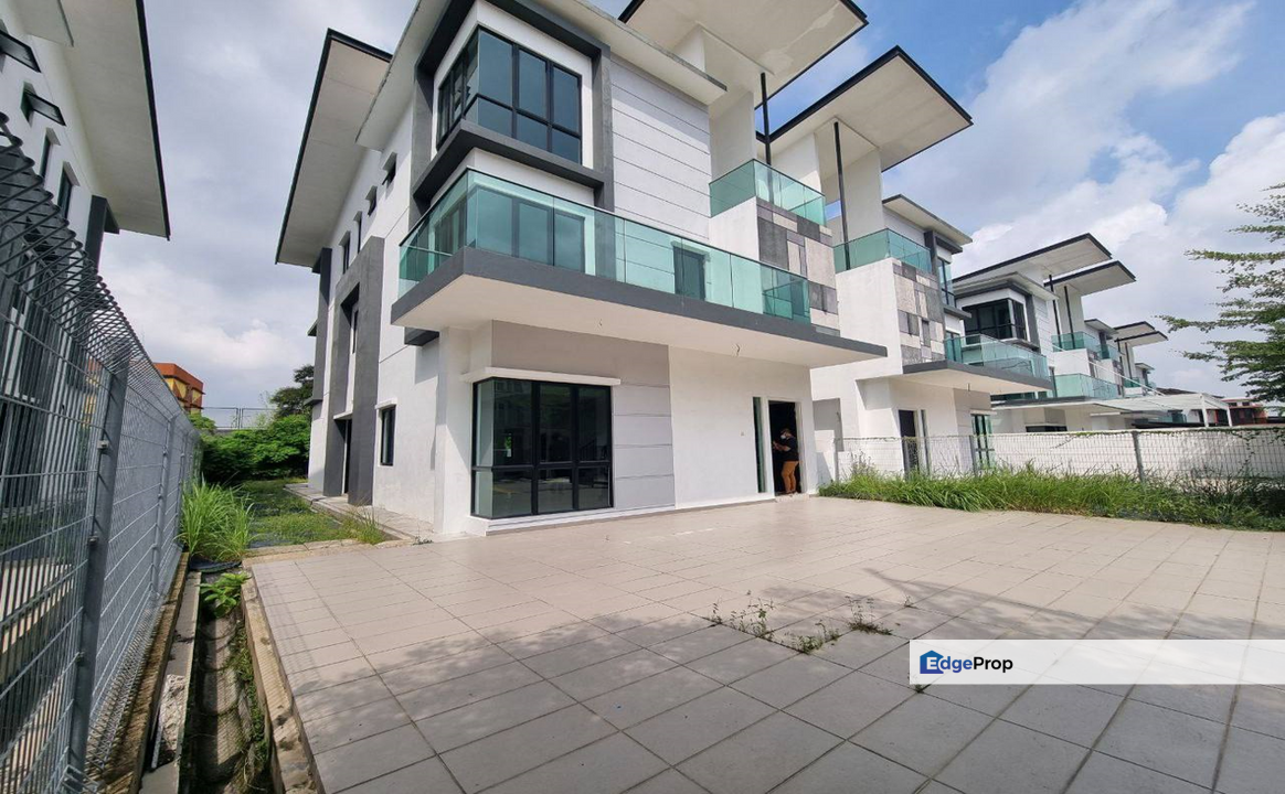 Luxurious 3-Storey Semi-D D’Prestij Villa Perdana Kajang for Sale @RM1,795,000 By ZAZARINA ...