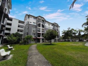 End Unit With Lift Apartment Dahlia Court Salak Tinggi Sepang for Sale ...