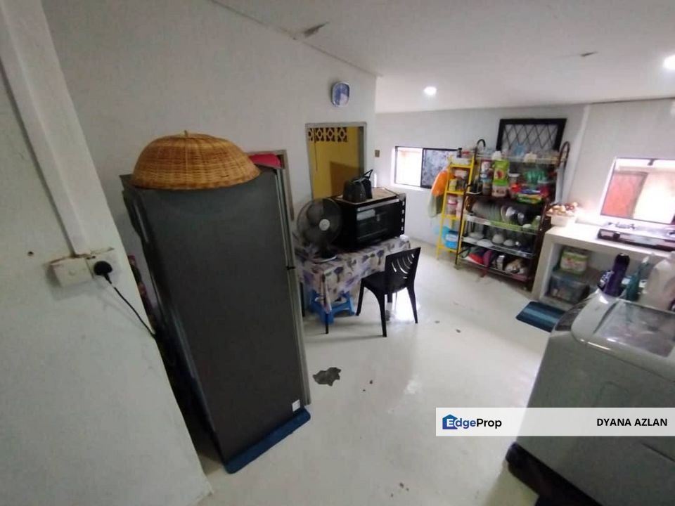 Single Storey Taman Dahlia Johor Bahru for Sale @RM270,000 By DYANA AZLAN | EdgeProp.my
