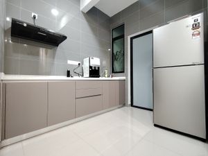 Newly Completed Edgewood @ Sky Sanctuary Partly furnished 3 room for ...