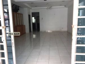 2Stry House 22x70 Kemuning Utama Bayu Kota Kemuning For Rent for Rental ...