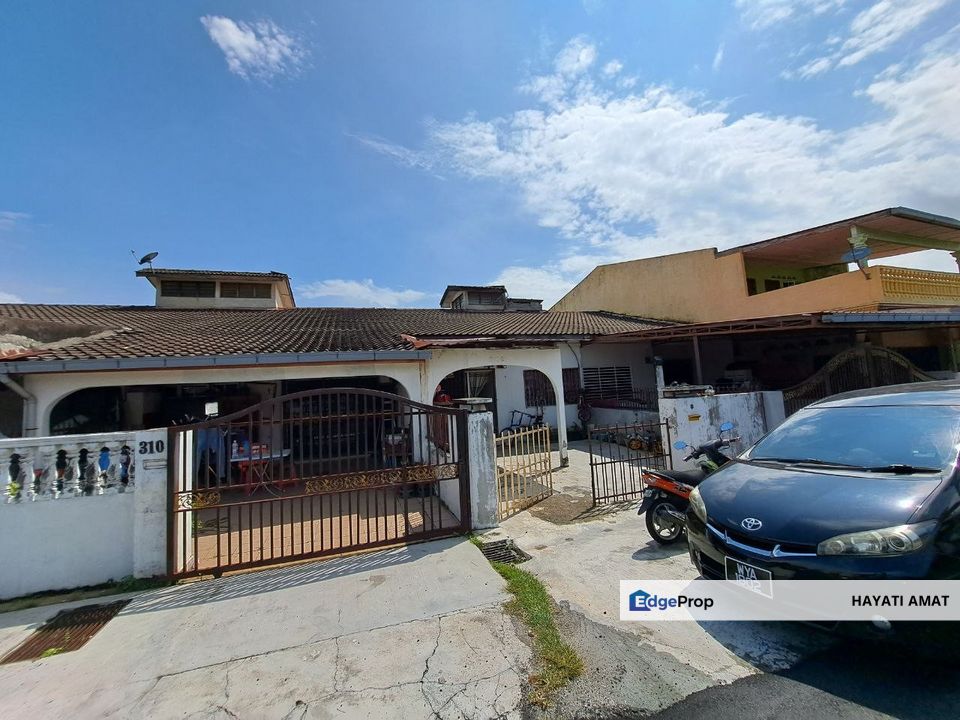 Teres Setingkat Taman Sri Serdang near KTM MRT l UPM l The Mines l AEON ...