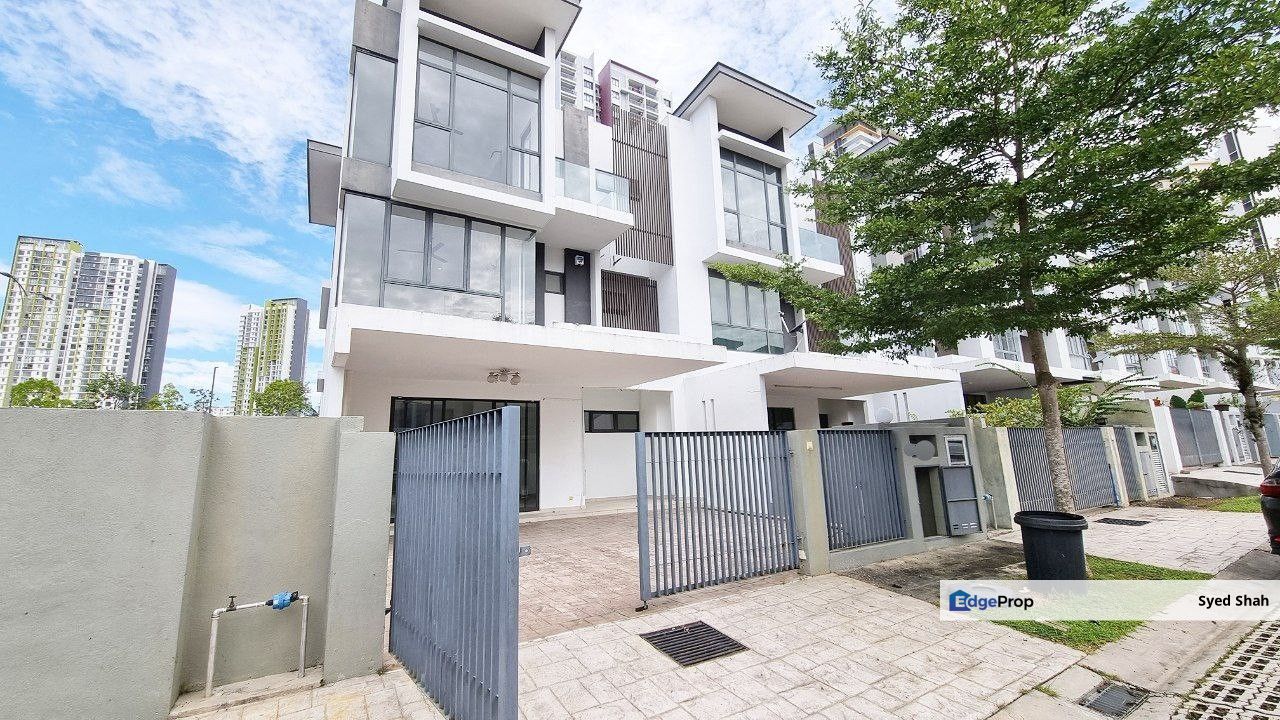 3 Storey FREEHOLD SUPERLINK Mutiara Villa Mutiara Heights Kajang ...