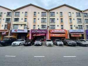 (Facing Main Road, Level 1) Apartment Pusat Komersil, Seksyen 7, Shah ...