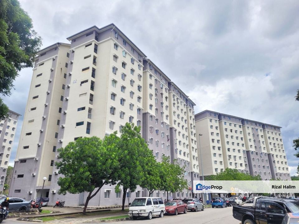 Tenanted Pangsapuri Putra Harmoni for Sale @RM250,000 By Rizal Halim ...